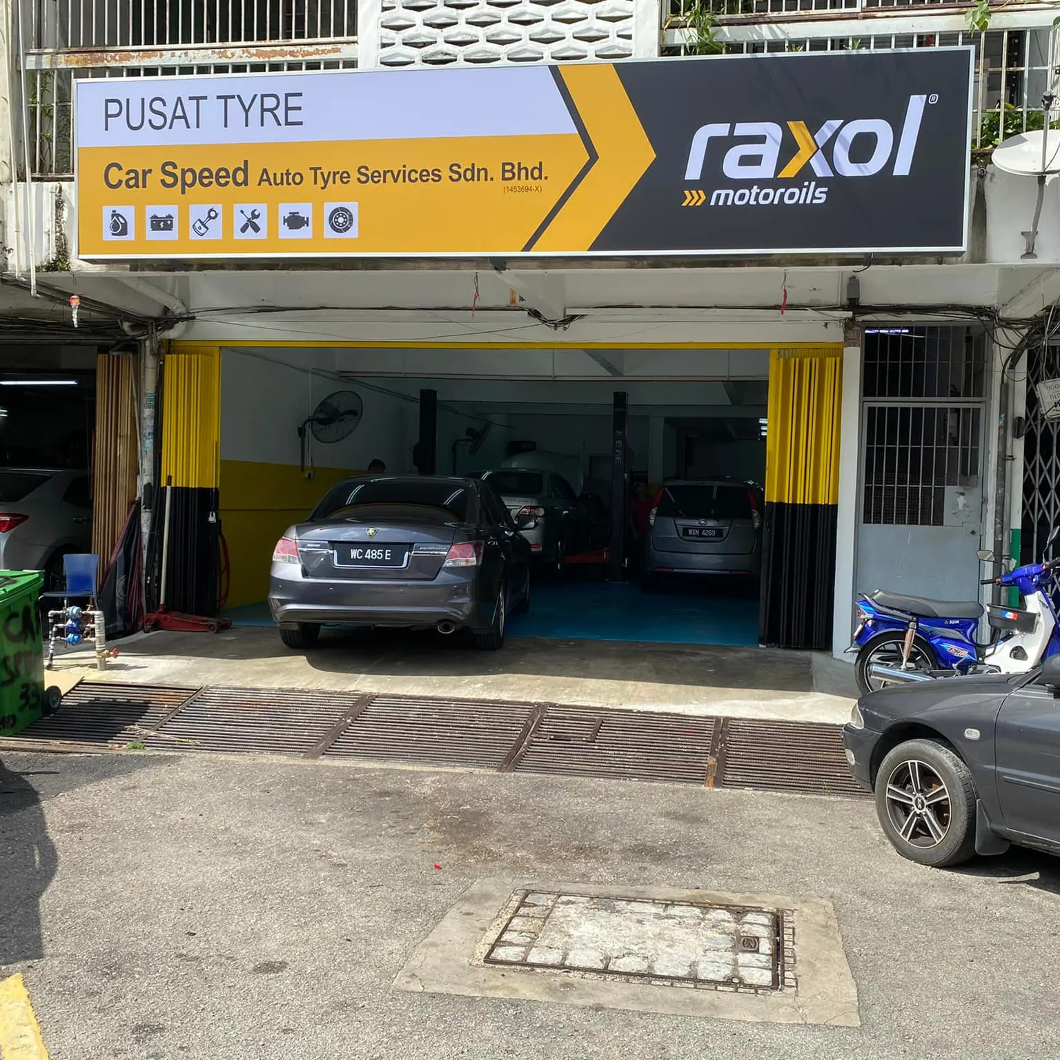 Car Maintenance Workshop