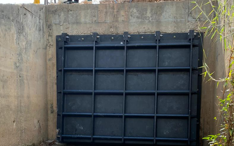 HDPE Flap Gate - Teraju Dimensi Enterprise